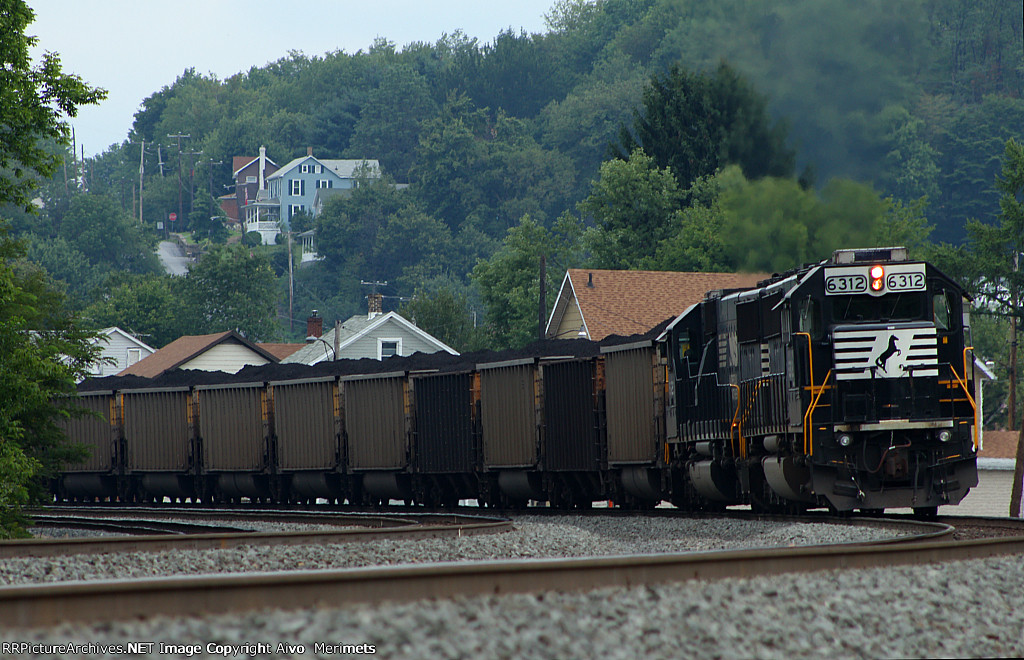 NS 534 at Mile 254 Pittsburgh Line